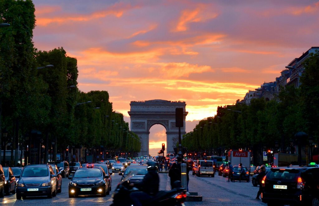 Language Learning for French Citizens: Complete Guide and Best Apps 2025